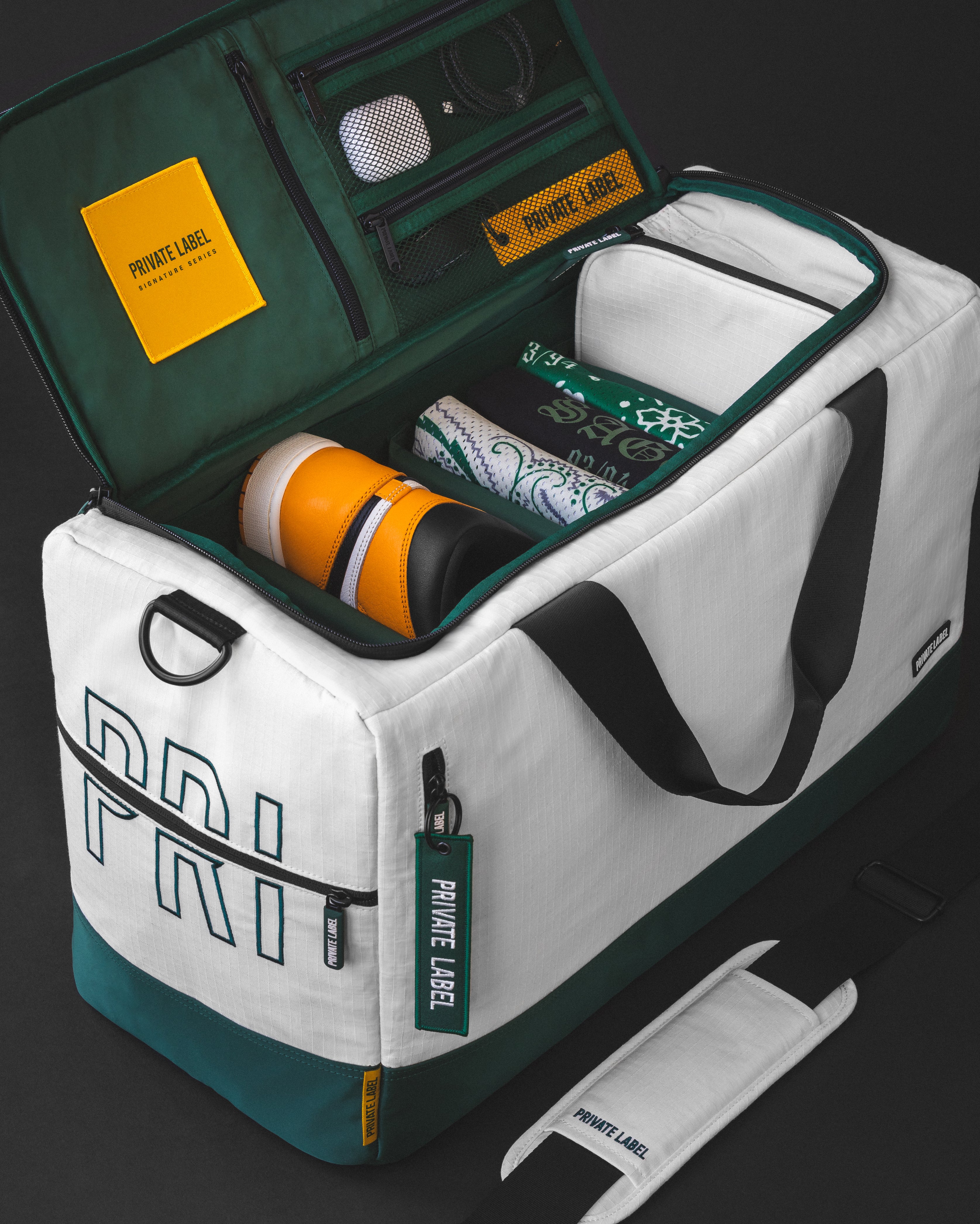 Private Label - Sneaker Bags | Travel Bags | Sports Bags – PRIVATE LABEL